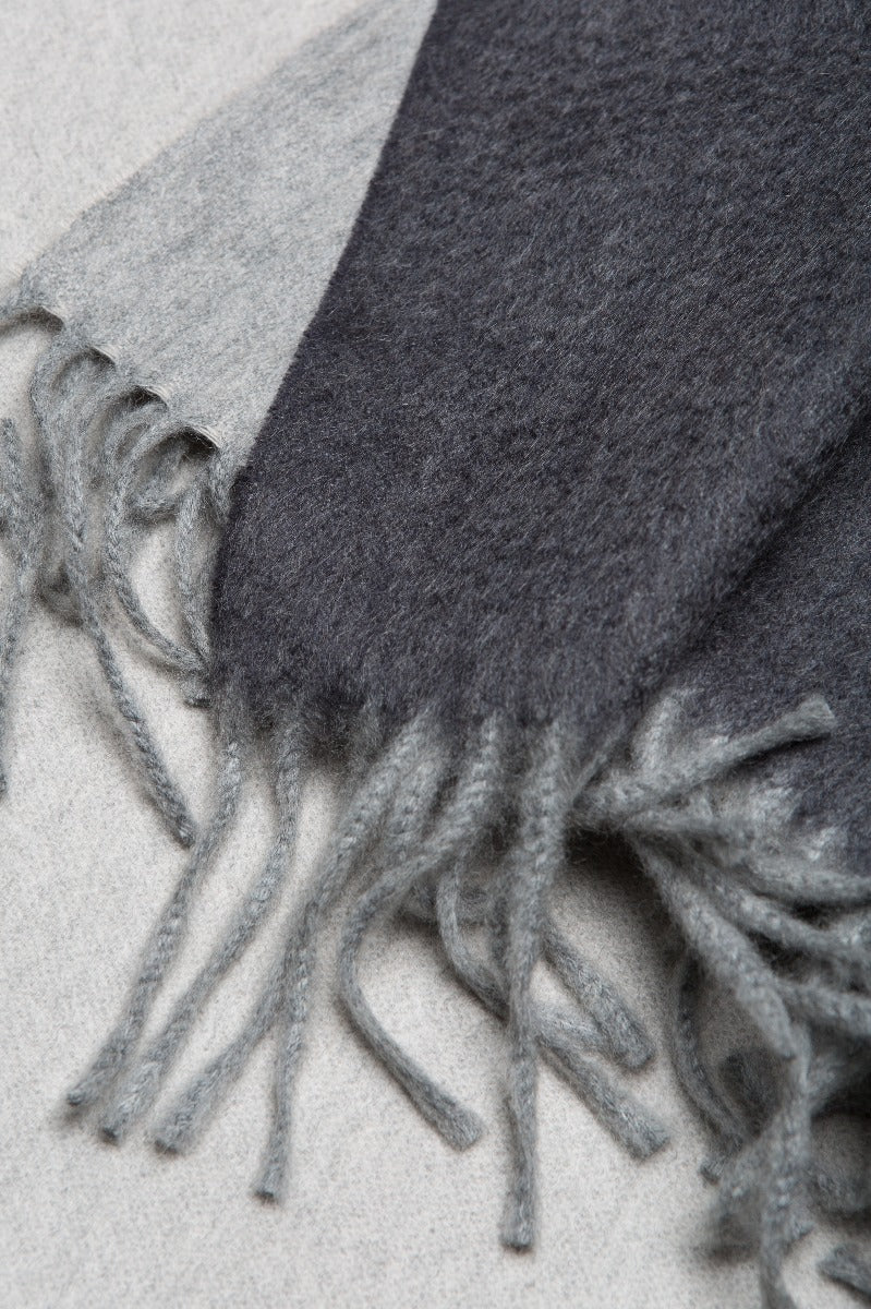 Arran Borderland Mens Cashmere Scarf Oyster | Begg x Co